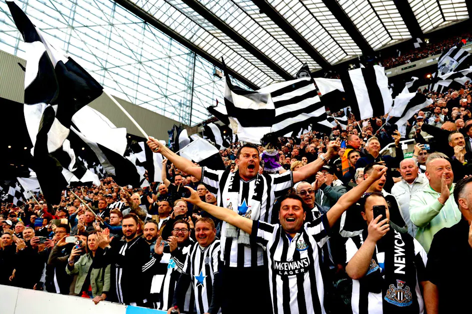 Première depuis 20 ans : Newcastle jouera la CL | blue News