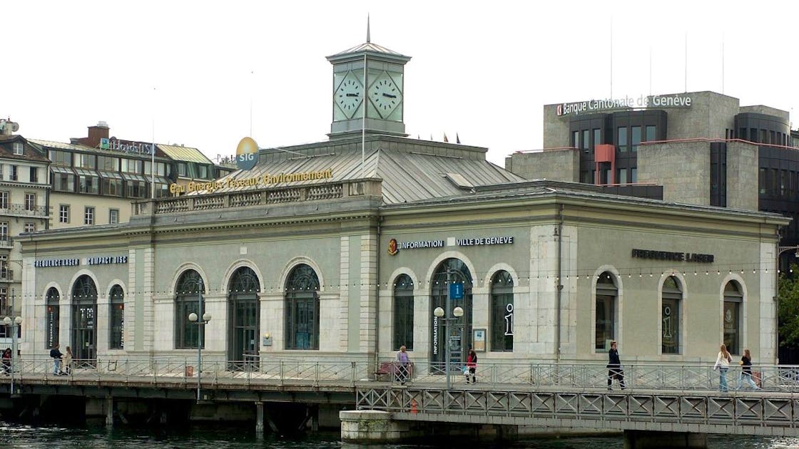 Genève: Des affiches de Picasso à découvrir au Pont de la Machine ...