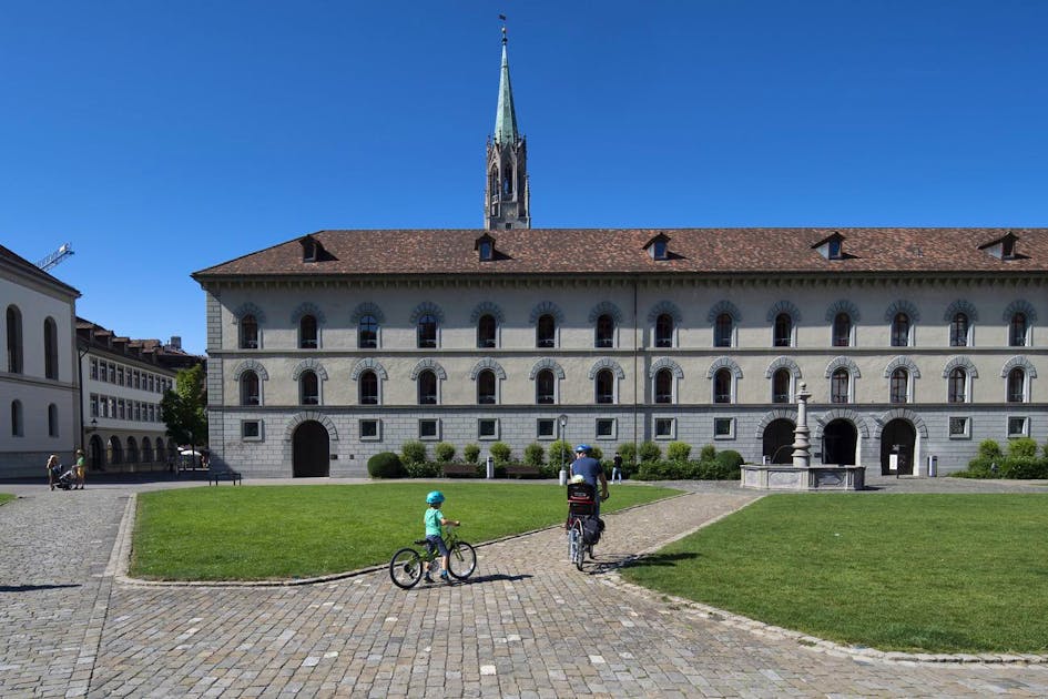 Ex-Kaderbanker wegen Millionenbetrug vor Kantonsgericht St. Gallen | blue News