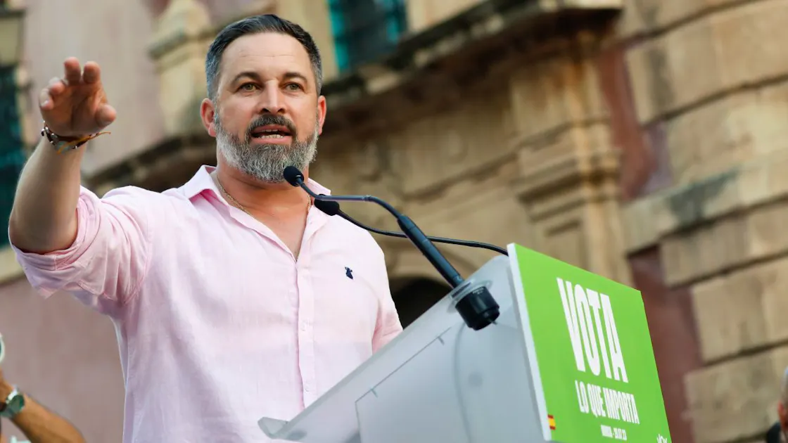 Politik: Spanien-Neuwahl könnte Rechtspopulisten in Regierungspalast ...
