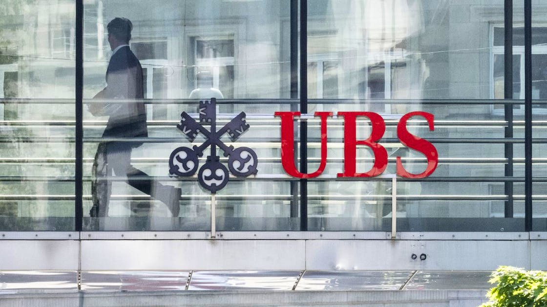 Rachat Credit Suisse: UBS renonce aux garanties et prêts de la Confédération et de la BNS | blue ...