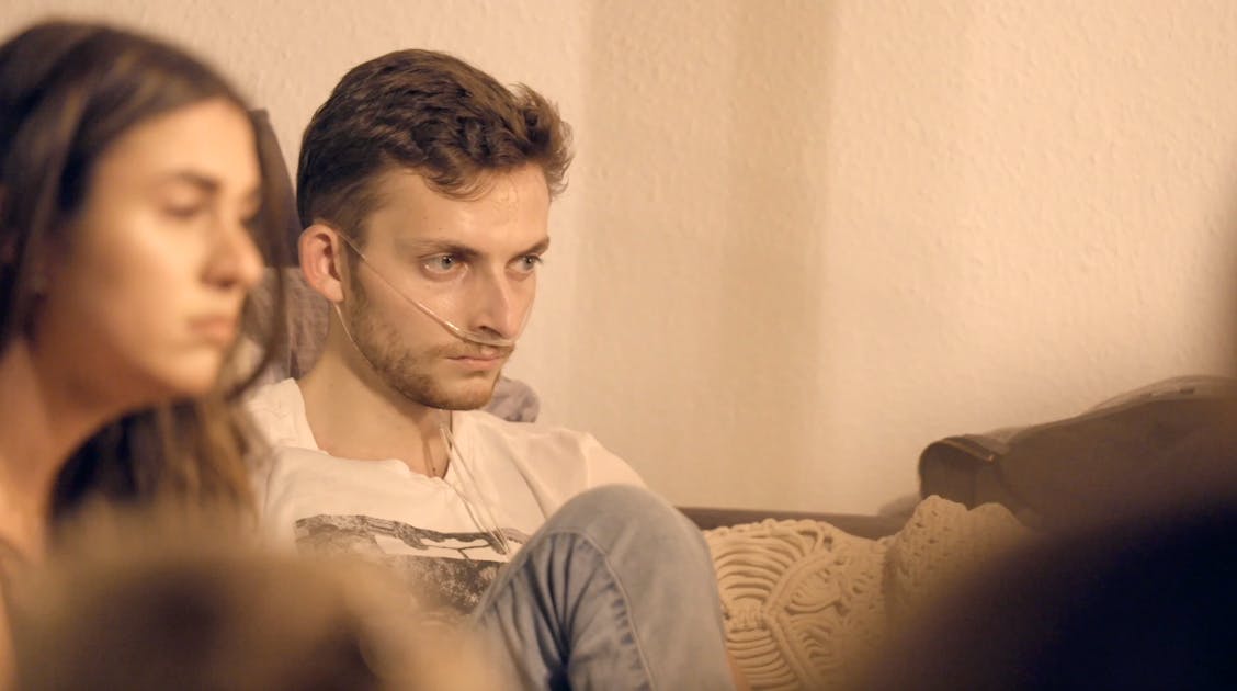 «Er verblutete»: Film zeigt letzte Momente von Youtuber Philipp Mickenbecker | blue News