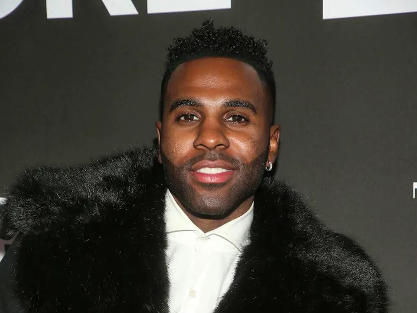 Contrat avec contrepartie: Jason Derulo poursuivi pour harcèlement ...
