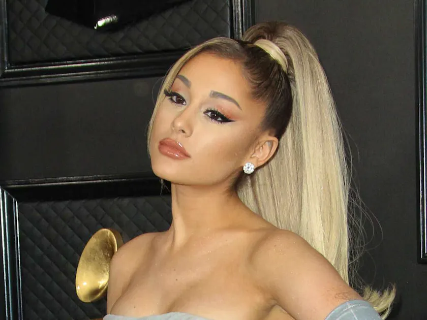 Ariana Grande deve all’ex marito oltre un milione di dollari | blue News