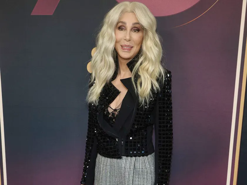 Preoccupata per i diritti LGBTQ: Cher contro Trump: «Se viene rieletto ...