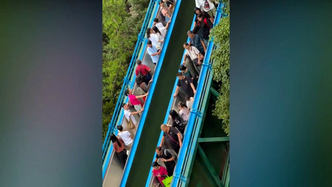 Wandermüde Chinesen besteigen Berg neu per Rolltreppe | blue News