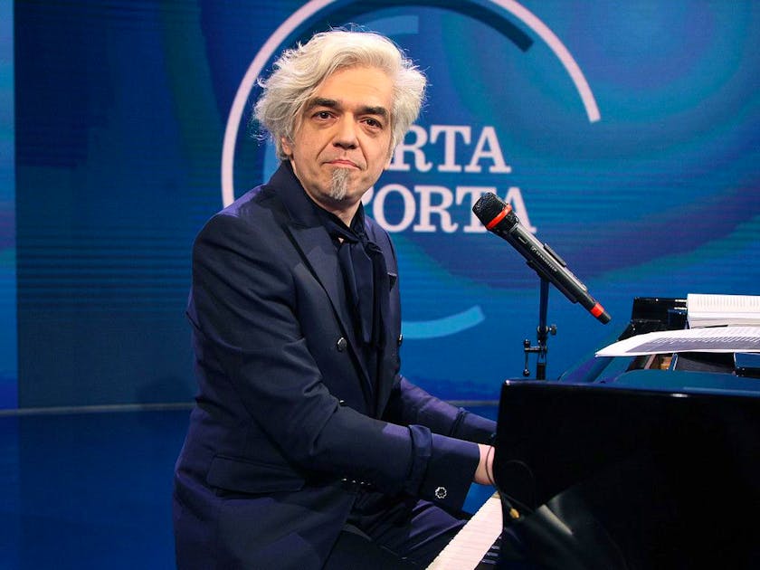 Morgan a processo per stalking: ad accusarlo una ex fidanzata | blue News