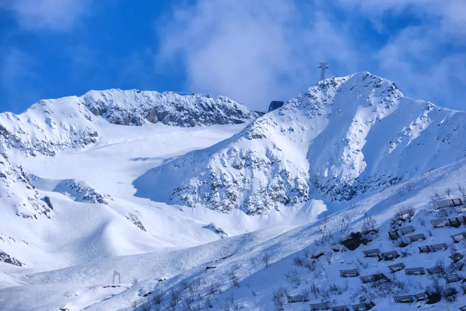 Un freerider perd la vie suite à une avalanche samedi | blue News