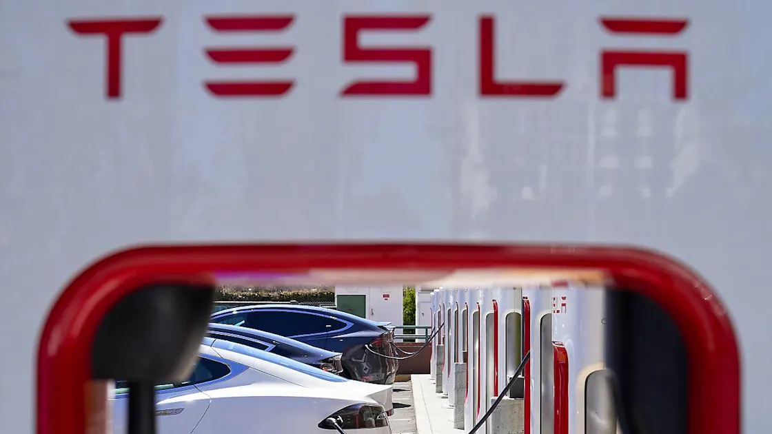 Automobile: Tesla lance le projet de sa future usine de batteries à ...