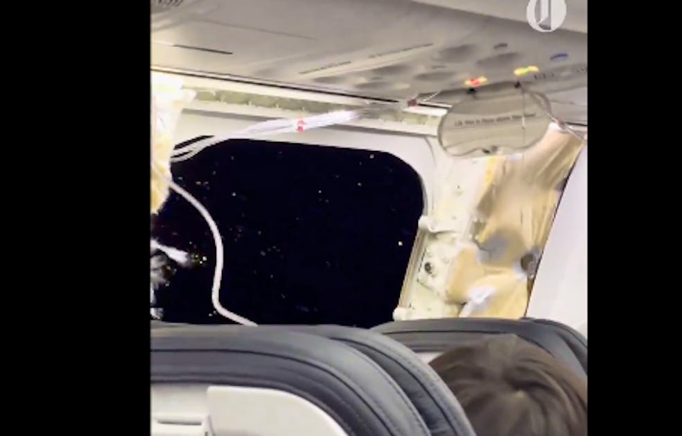 Alaska Airlines: Boeing verliert mitten im Flug ein Fenster – Pilot muss notlanden | blue News