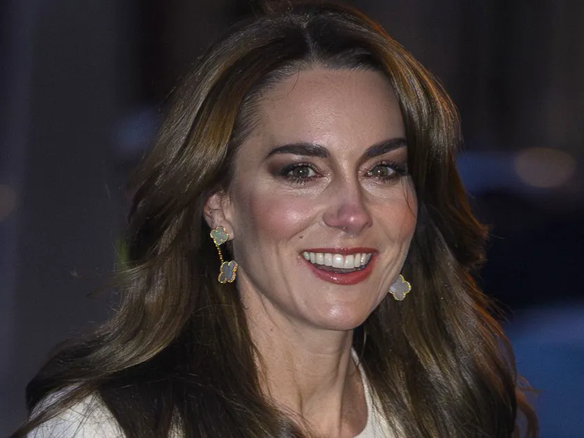 Kate Middleton se rétablit «bien» après son opération abdominale | blue ...
