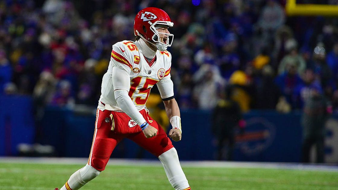 NFL: Quarterback Mahomes führt die Chiefs erneut in den Halbfinal ...