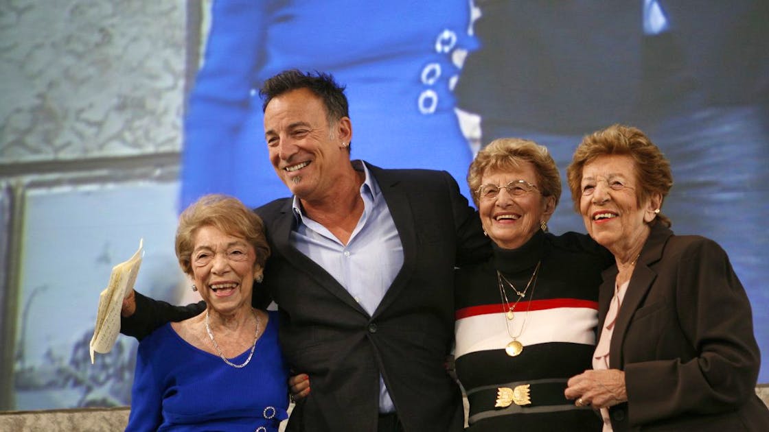 Bruce Springsteen dice addio all'amatissima mamma Adele | blue News