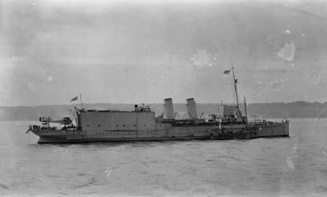 Nave dal nome svizzero: Ecco perché una HMS Engadine ha prestato ...