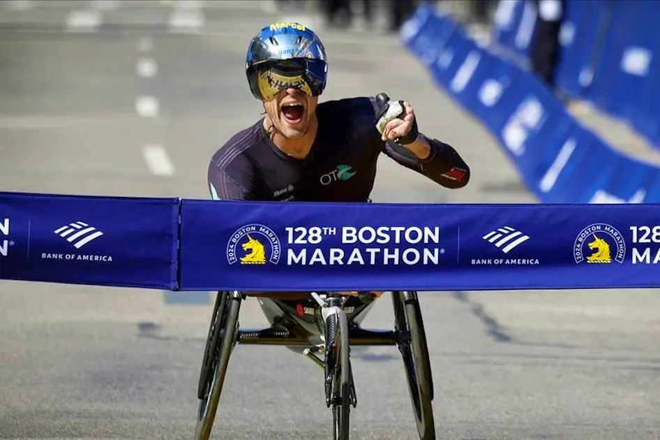 Paratletica: Hug vince Boston,Schaer 2a | blue News