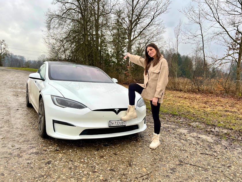 Cyndie testet: Tesla Model S Plaid | blue News