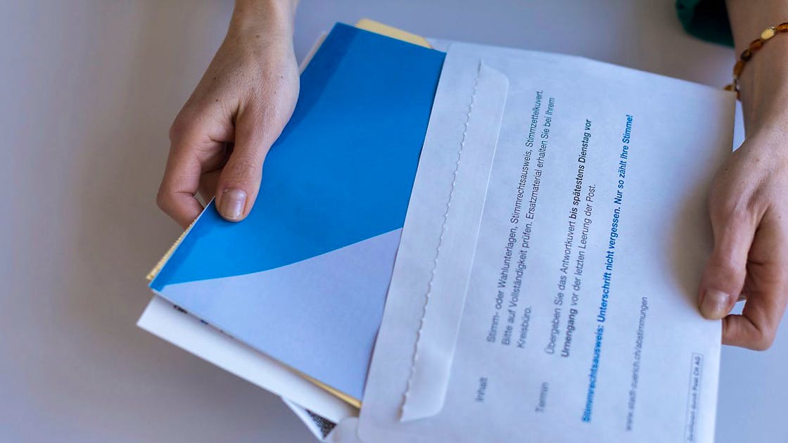 Printing mishap: City sends out incorrect ballot paper envelopes | blue ...