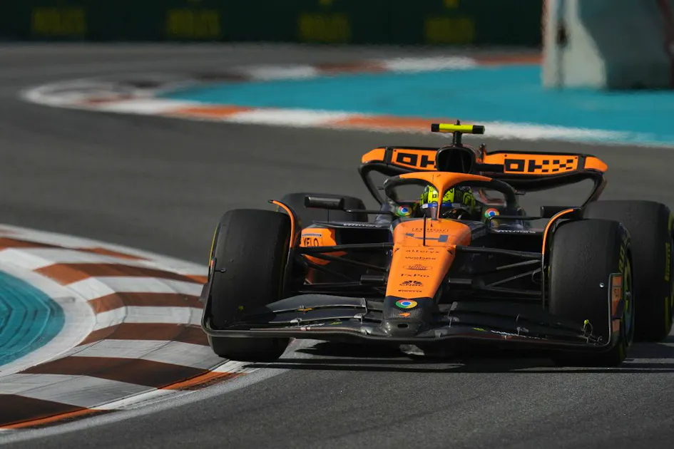 A Miami, a sorpresa, vince Lando Norris su McLaren | blue News