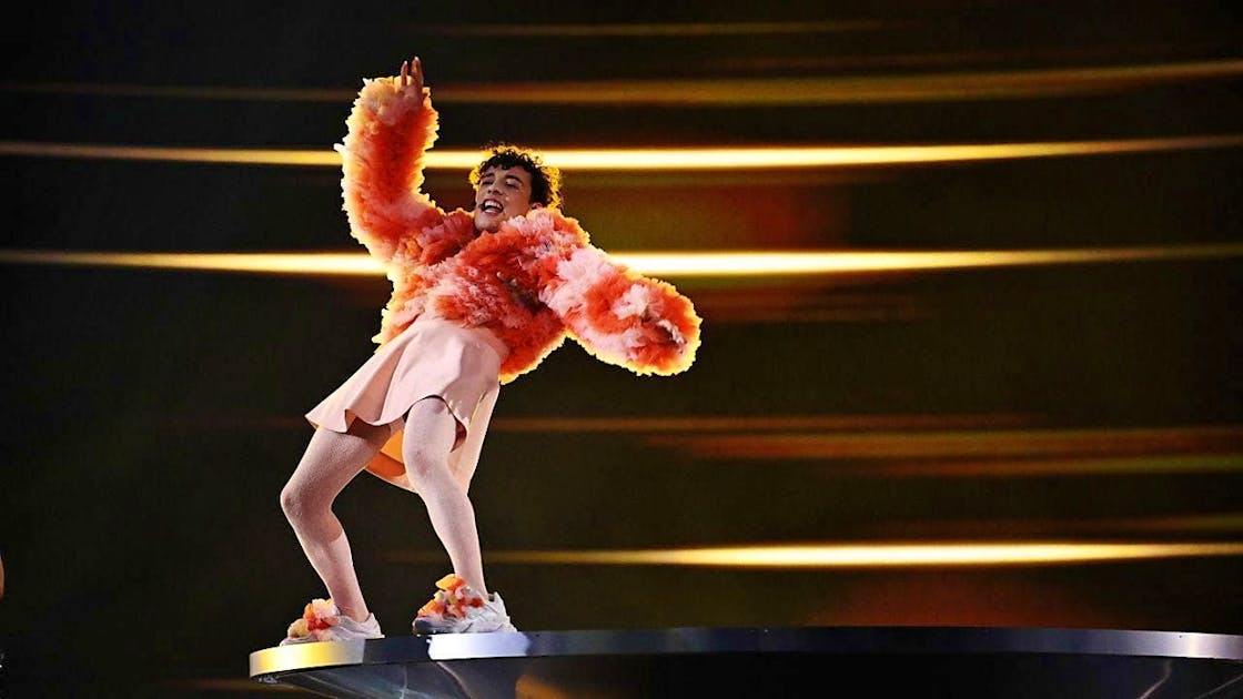 Nemo porta la Svizzera alla finale dell'Eurovision Song Contest | blue News