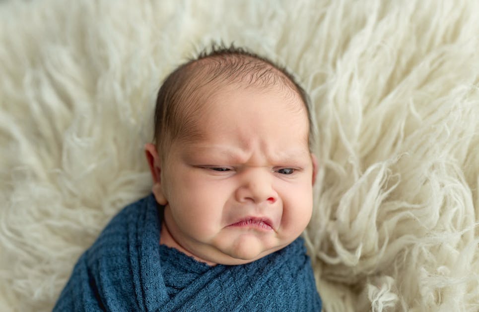 Neugeborenes erobert die Herzen: Dieses Grumpy Baby wird zum viralen ...