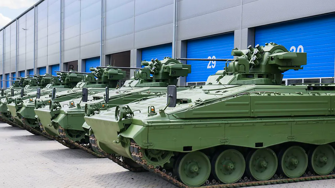 Deutschland: Rheinmetall und Ukraine eröffnen Panzer-Reparaturbetrieb ...