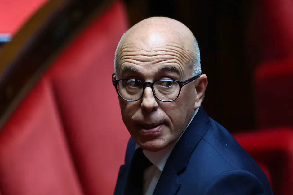 Caos in Francia, Eric Ciotti espulso dai Républicains, Marion Maréchal ...