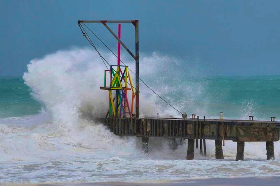 "Beryl" makes landfall in the Caribbean as a category 4 hurricane ...