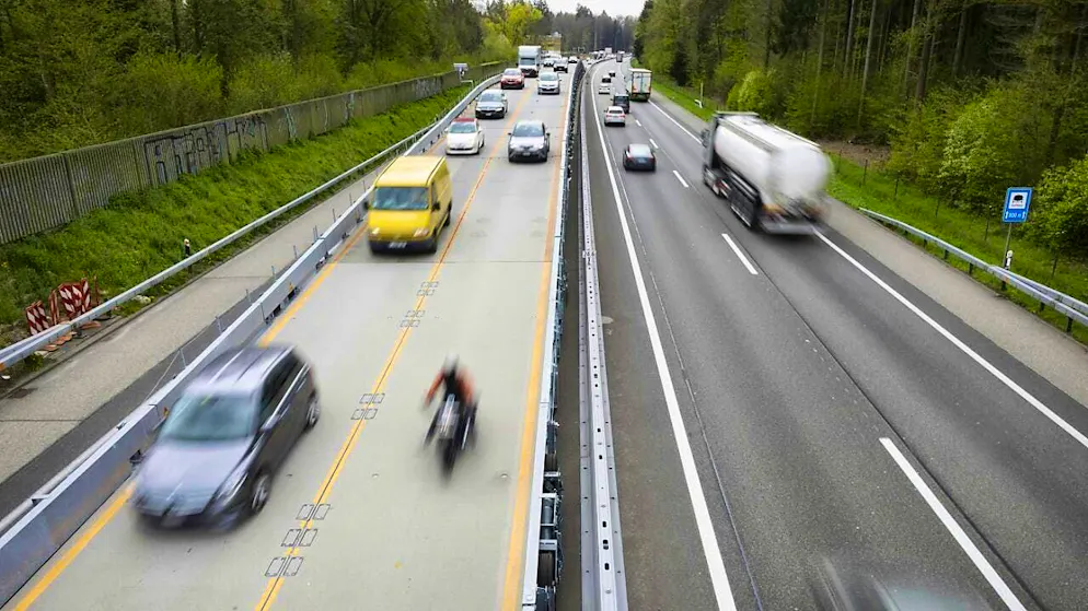 Motorways: "Astra Bridge" on Solothurn A1: half the work is done | blue ...