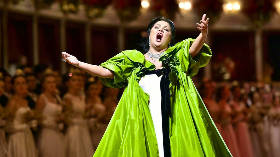 Authorities intervene: Performance by Putin's friend Anna Netrebko in ...