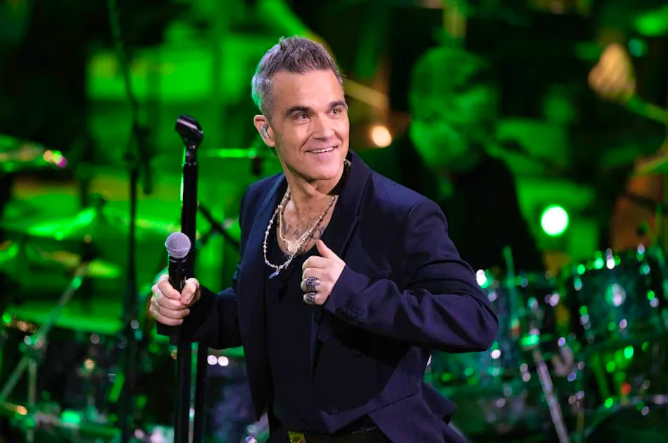 The concert in full length: Robbie Williams thrills the fans in Hamburg ...