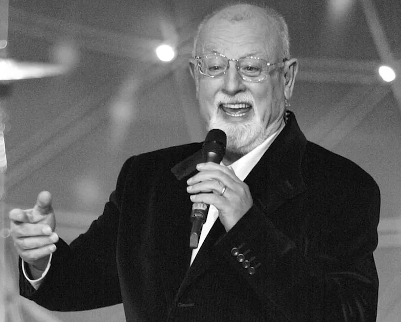 Singer Roger Whittaker is dead | blue News