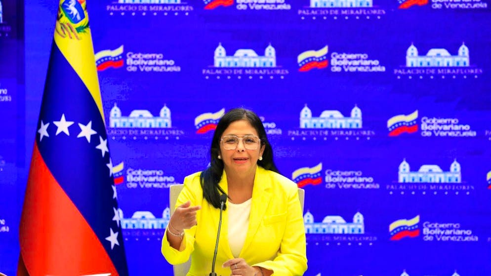 Latest news: Storm "Beryl": Venezuela's Vice President hit by tree ...