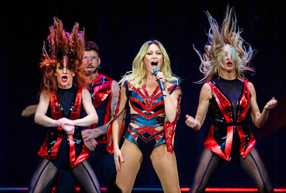 Goodbye pop songs?: Helene Fischer would love to sing with Metallica ...