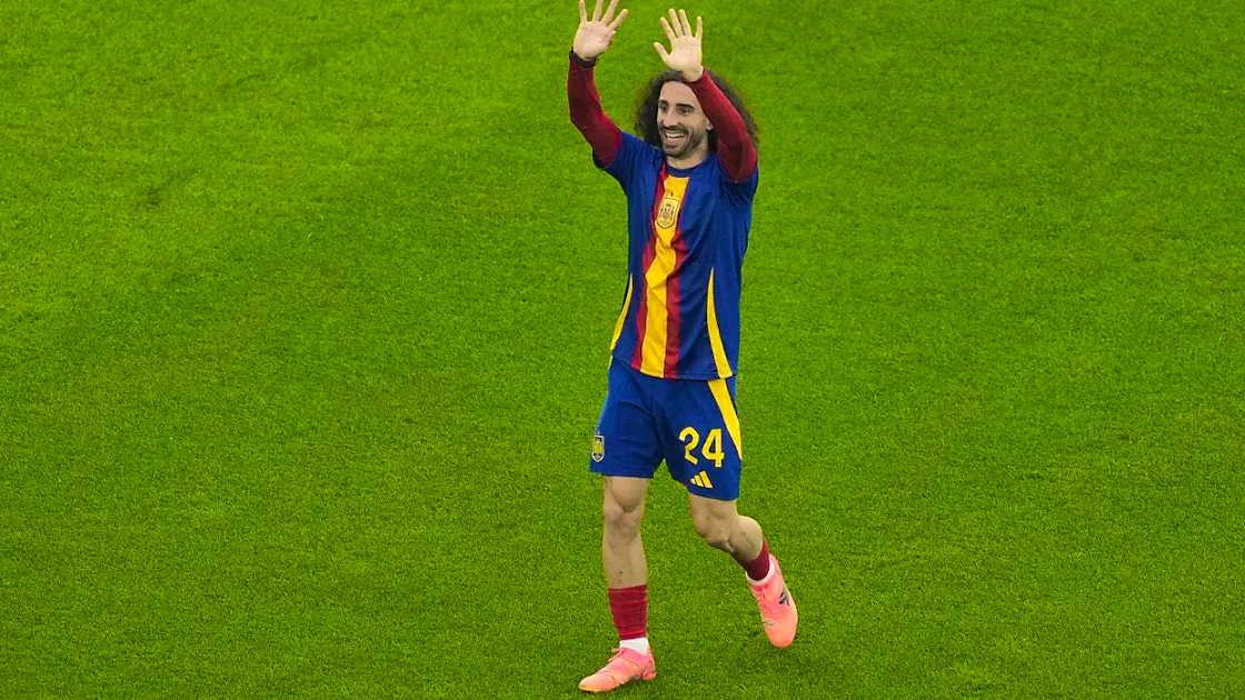 Splitter: Cucurella's smile, Kroos' adiós and the approaching own-goal ...
