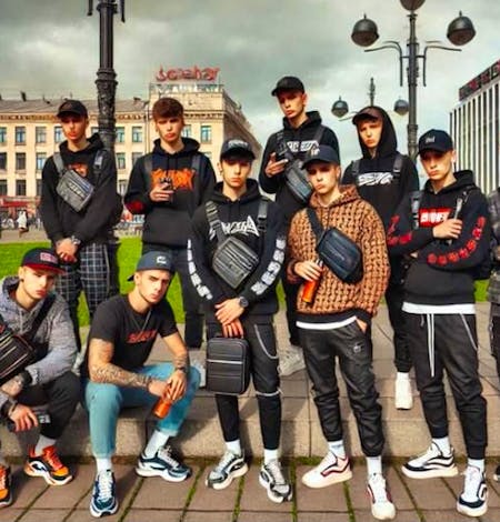 Weird TikTok trend: Are you a "talahon"? | blue News