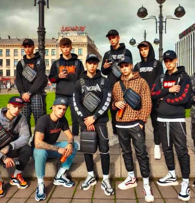 Weird TikTok trend: Are you a "talahon"? | blue News