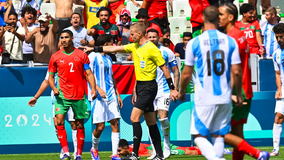 Complaint lodged: "Historic disgrace" - Argentina outraged by VAR upset ...