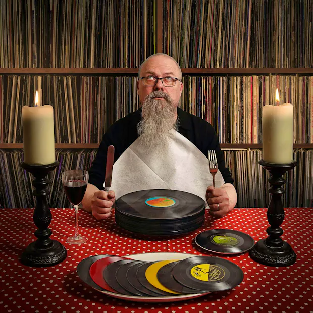 Hanspeter "Düsi" Künzler, music critic: "Superstars are insanely nice ...