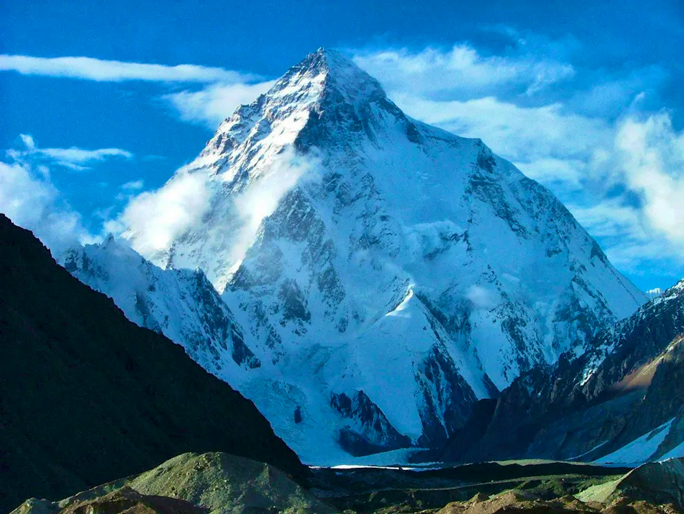 First helicopter rescue aborted: Two Japanese climbers crash on K2 ...