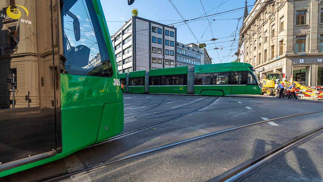 Traffic accident: Streetcar traffic in Basel city center blocked after ...