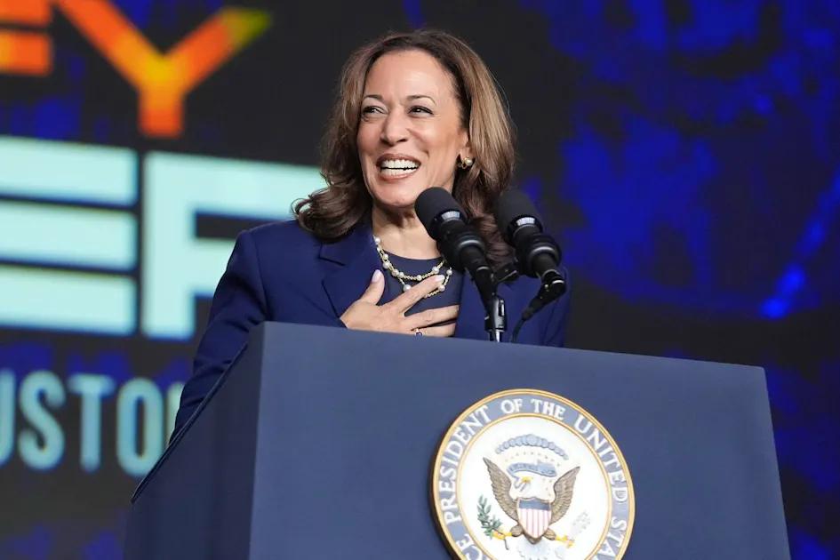 Kamala Harris conquista la nomination dem: «È un onore». Chi sarà il ...