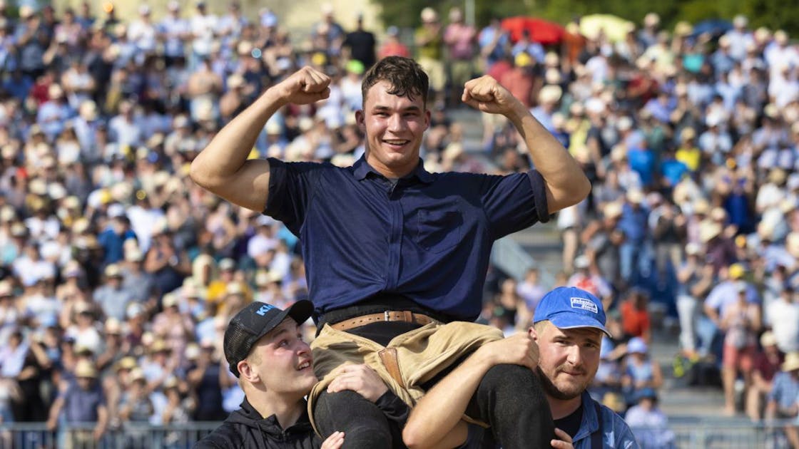 Schwingen: Premiere für Michael Moser an seinem Heimfest | blue News