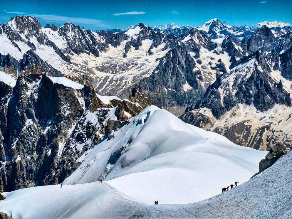 Rescue team finds the bodies of missing climbers | blue News