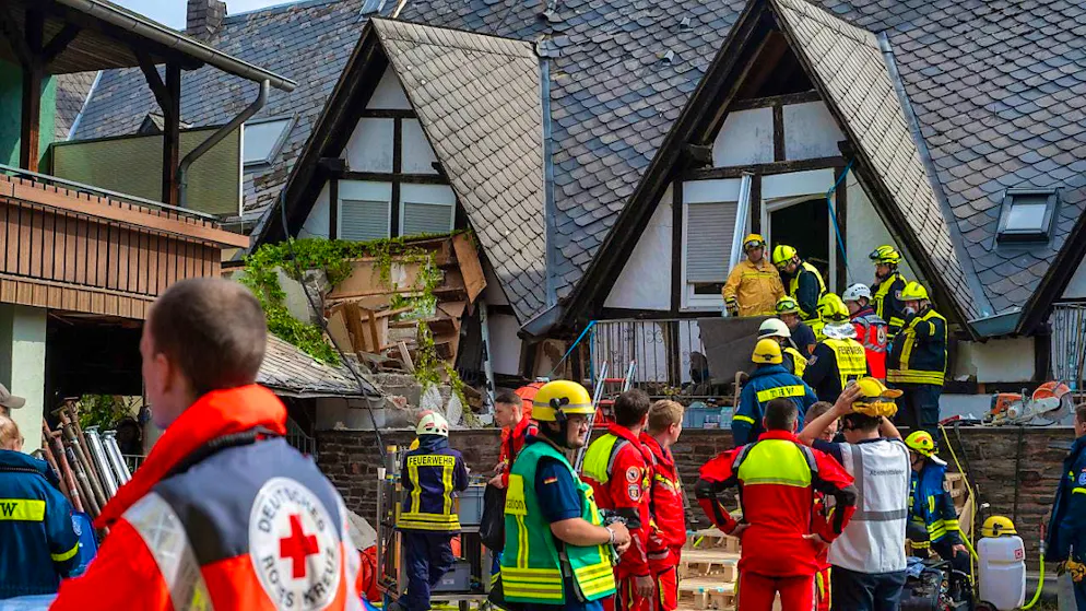Germany: Two dead in hotel collapse in the Moselle town of Kröv | blue News