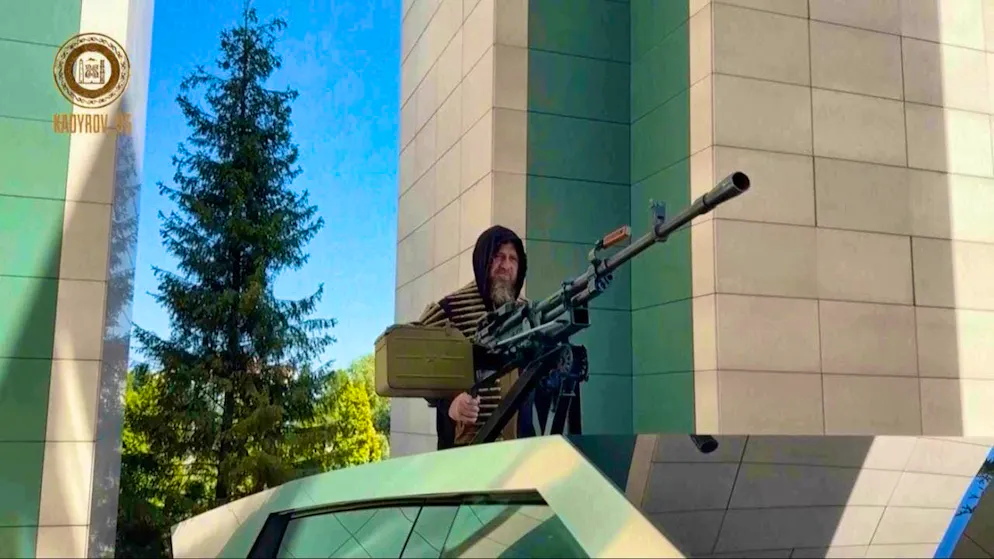 Chechen leader Kadyrov brags about cybertruck | blue News