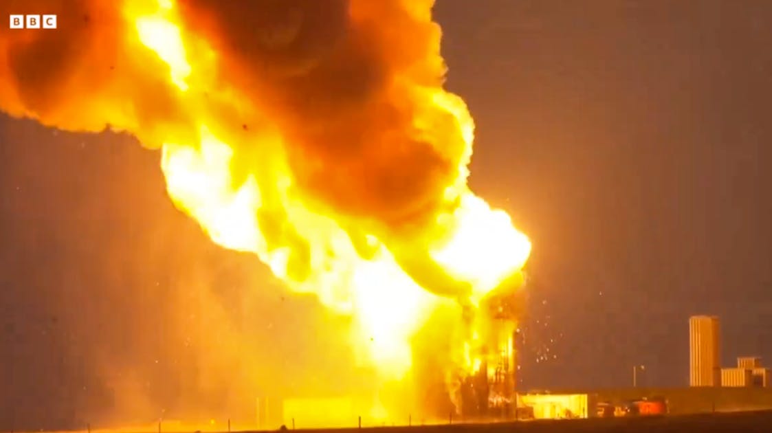 German rocket bursts into fireball during test in Scotland | blue News