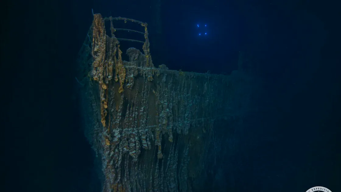 The "Titanic" disintegrates into its individual parts | blue News
