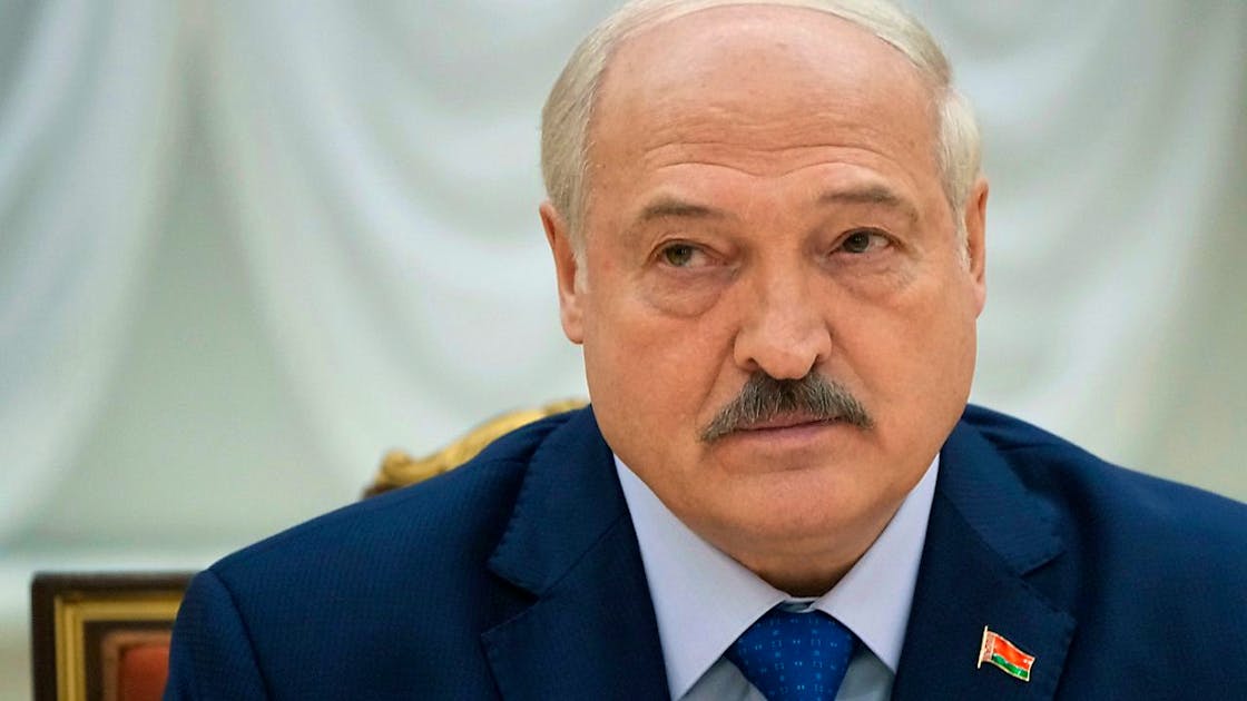 Belarus: Ruler Lukashenko releases 30 political prisoners | blue News