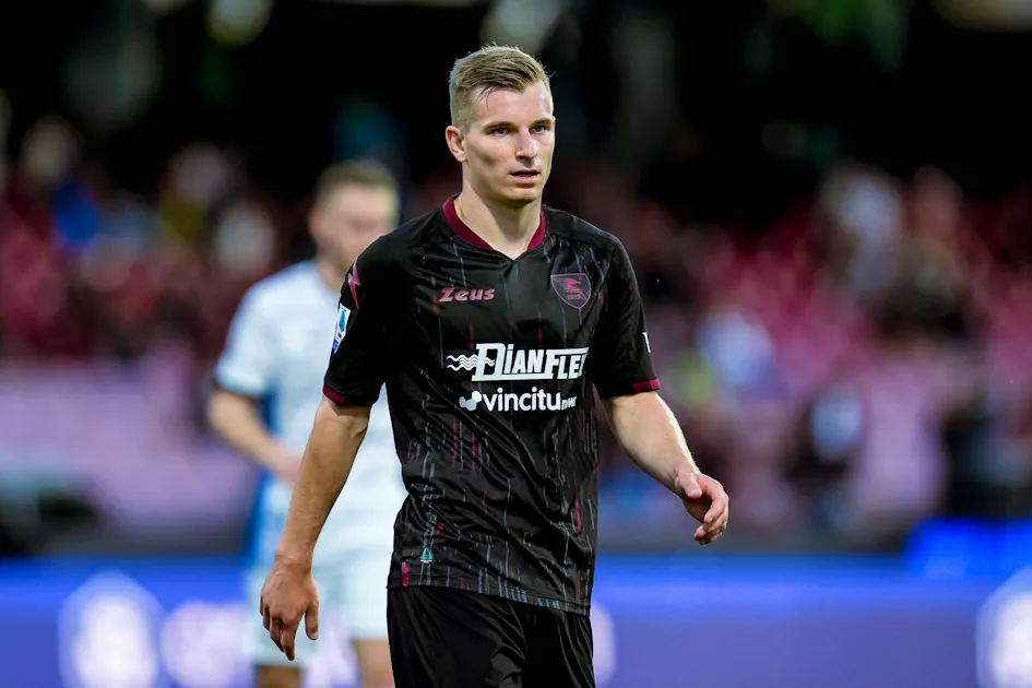 Super League: Yverdon renforce son milieu de terrain avec Mateusz ...