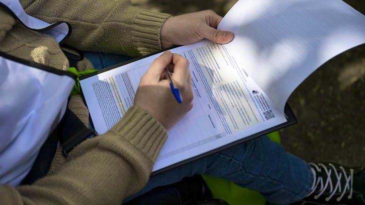 What is known so far about the forged signatures | blue News